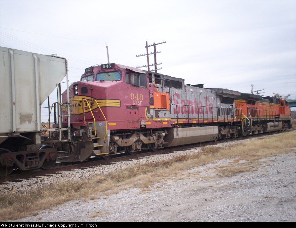 BNSF 943